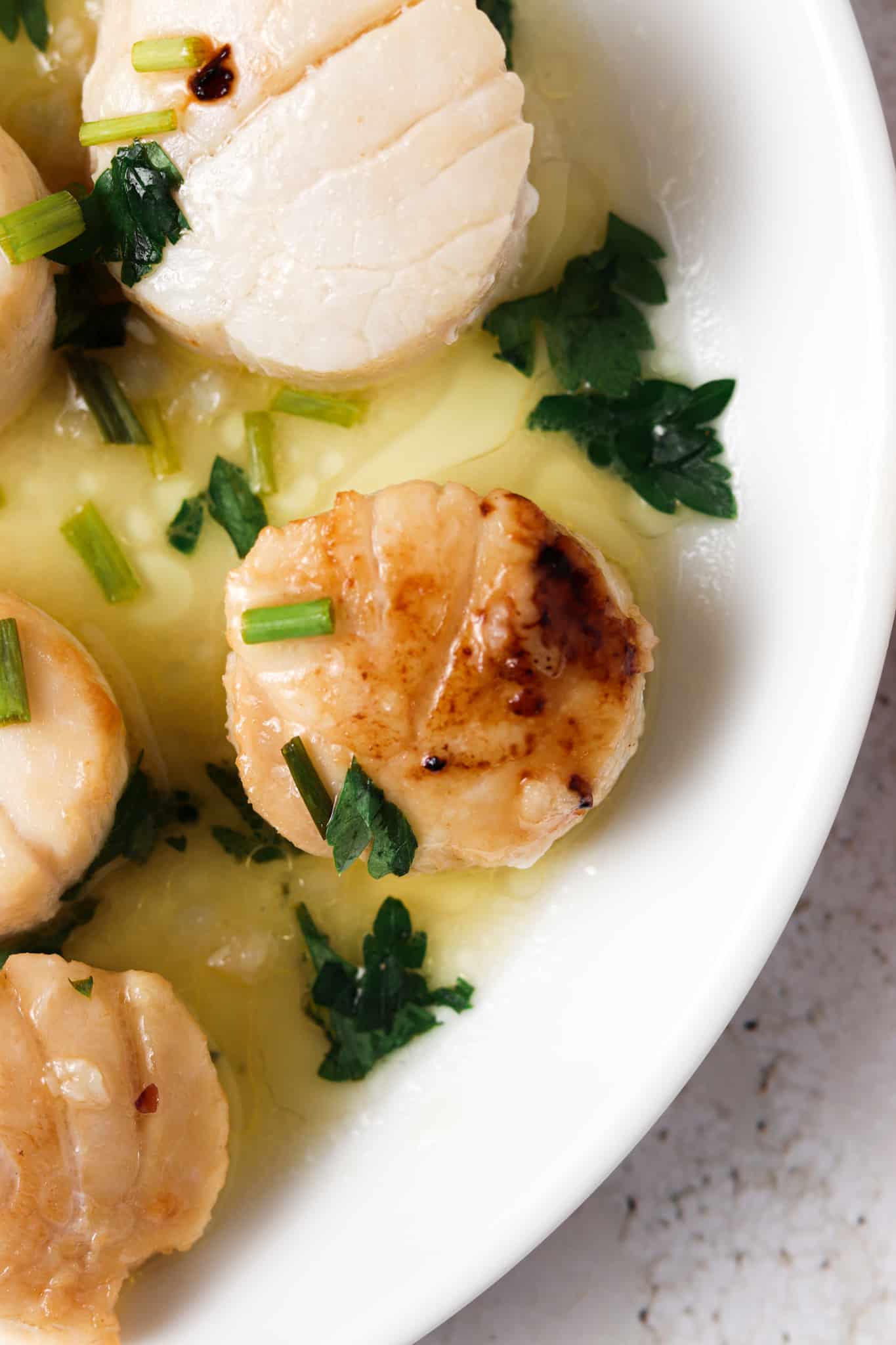 Whole30 Scallops w/ Ghee, Chives, Lemon & Garlic (AIP, Paleo ...