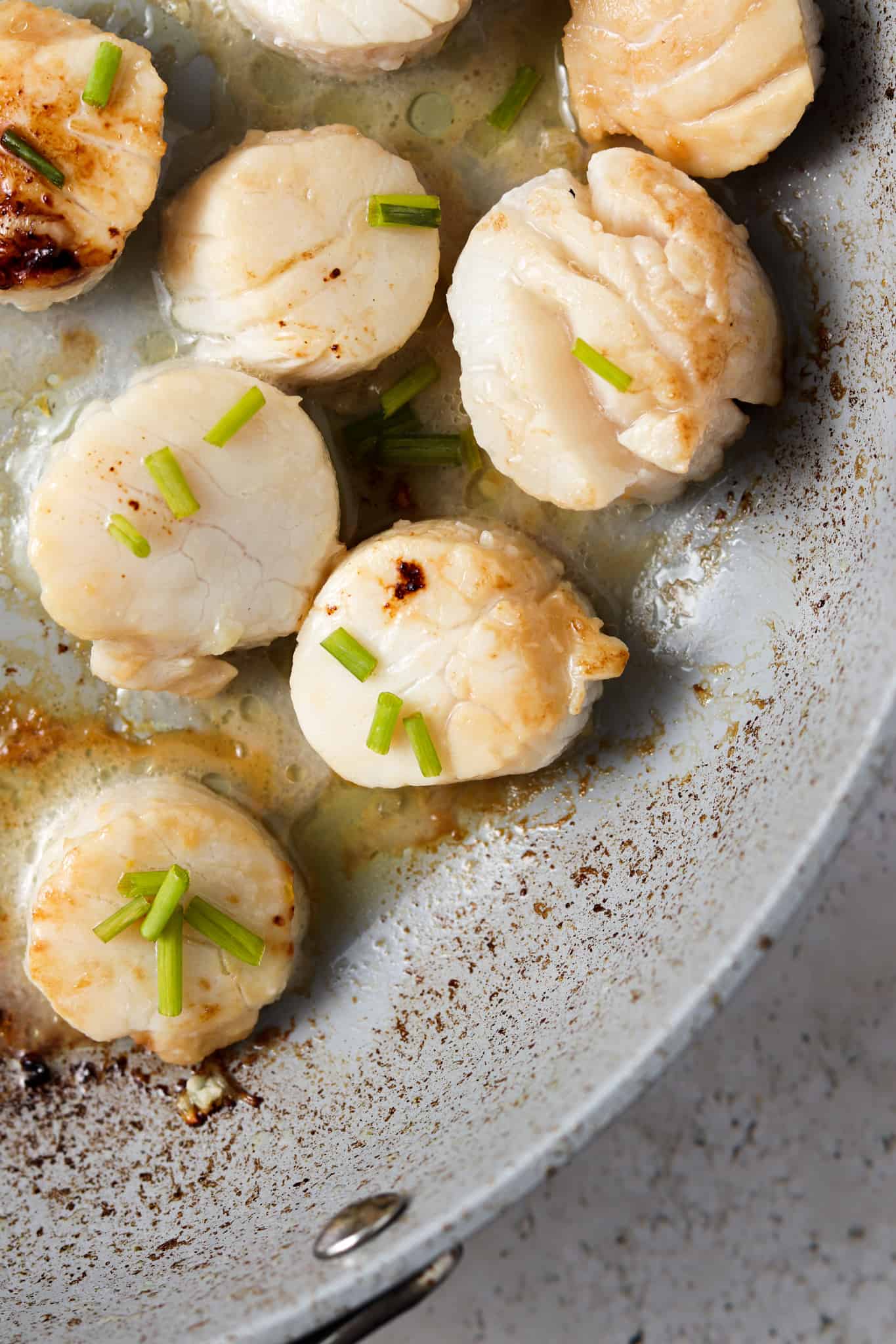 Whole30 Scallops w/ Ghee, Chives, Lemon & Garlic (AIP, Paleo ...