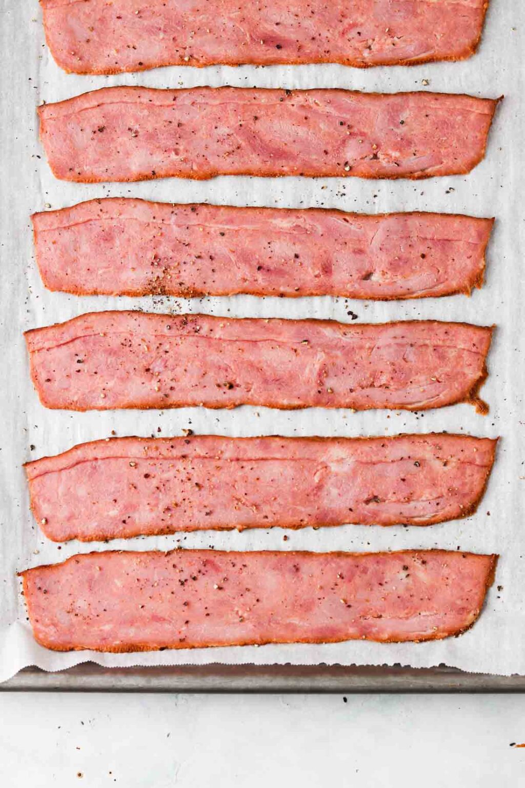 How To Cook Turkey Bacon In The Oven - Allianna's Kitchen